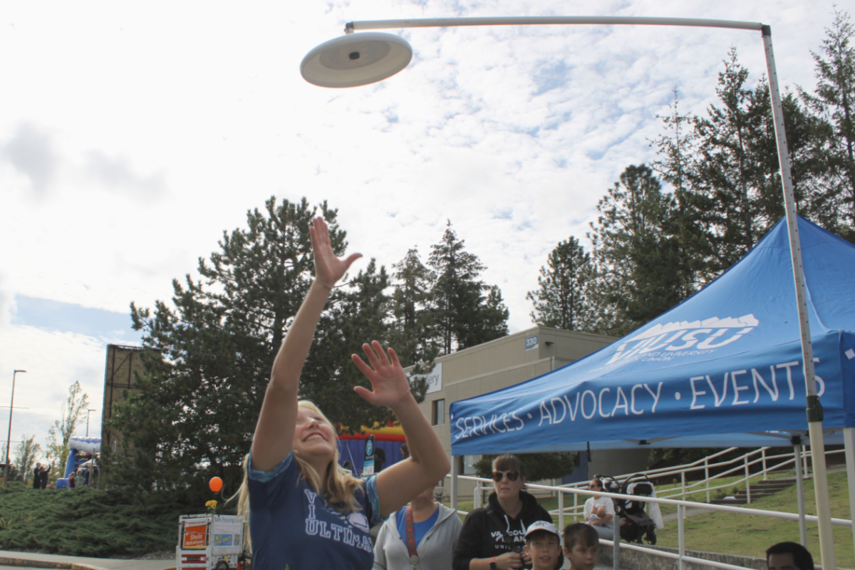 Vancouver Island ultimate frisbee team reaching for the top at ...